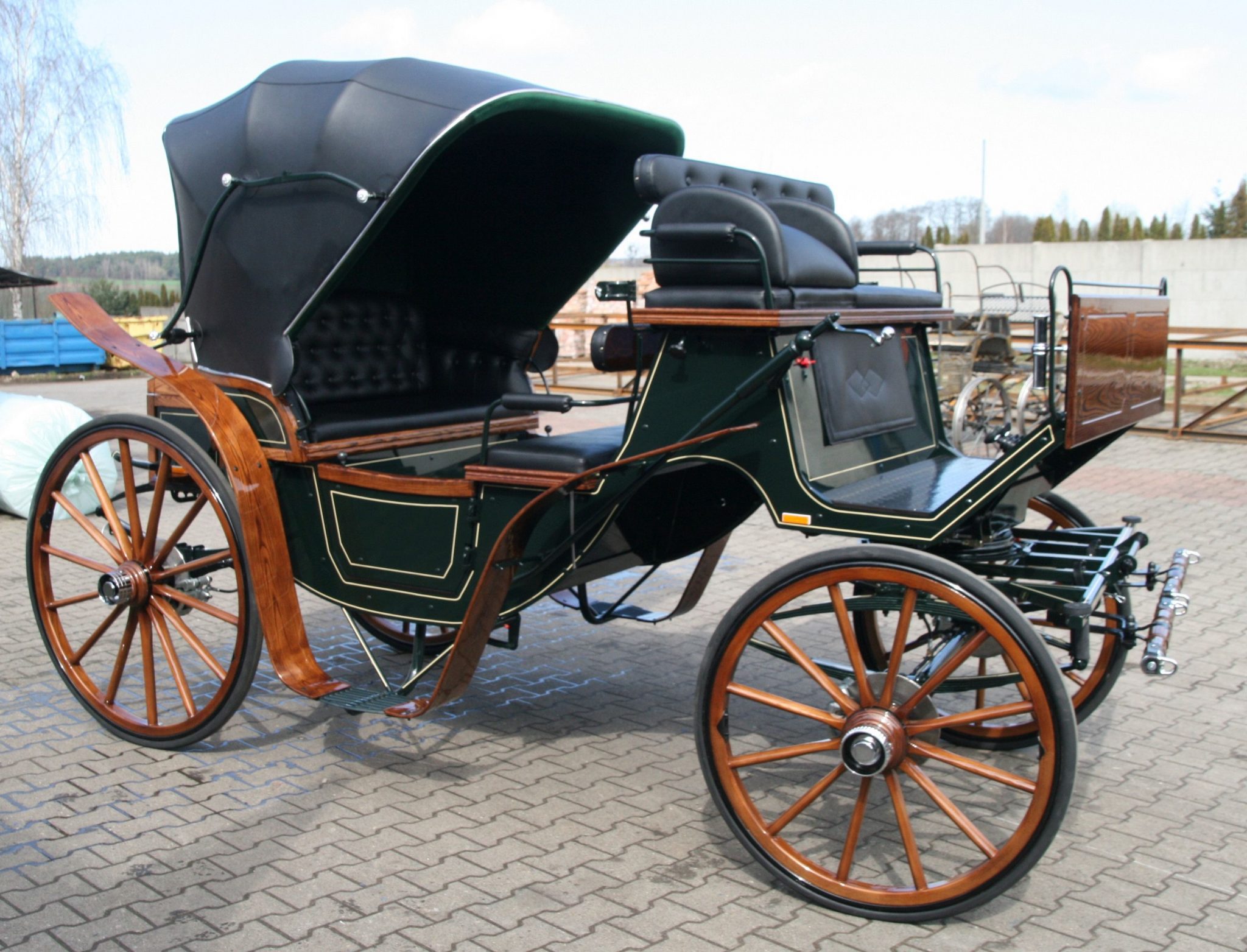 The Victoria – New Heritage Farm Carriages